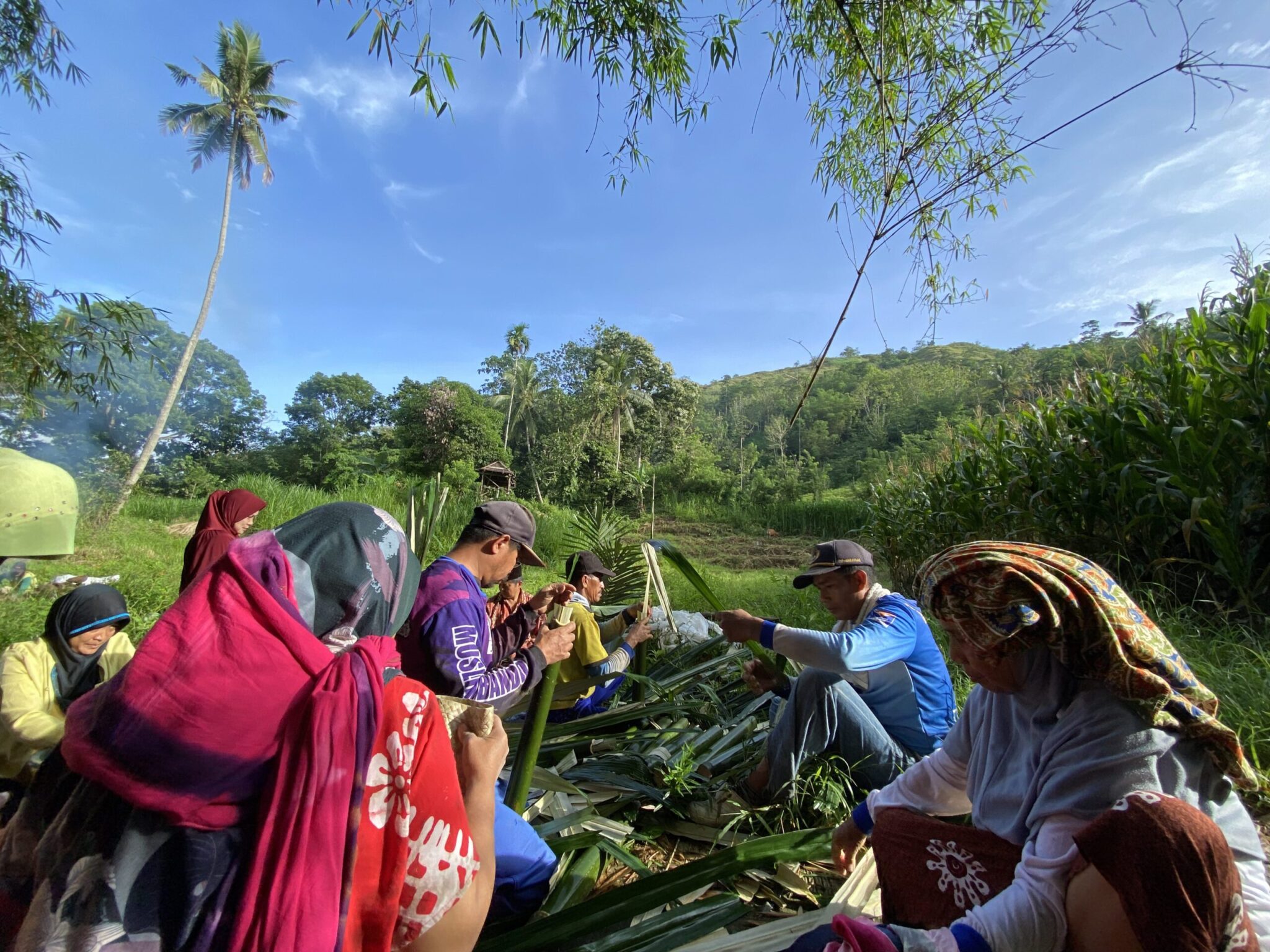 Filosofi Gotong Royong dalam Kehidupan Masyarakat Nusantara